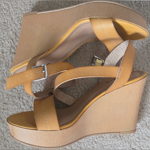 Shoes | Nwt Torrid Wedges 75 | Poshmark